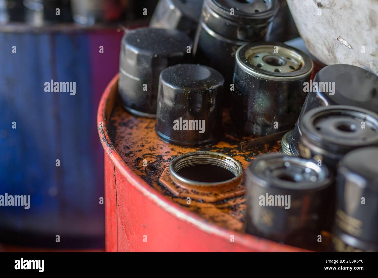 Car Oil Filters High Resolution Stock Photography and Images - Alamy