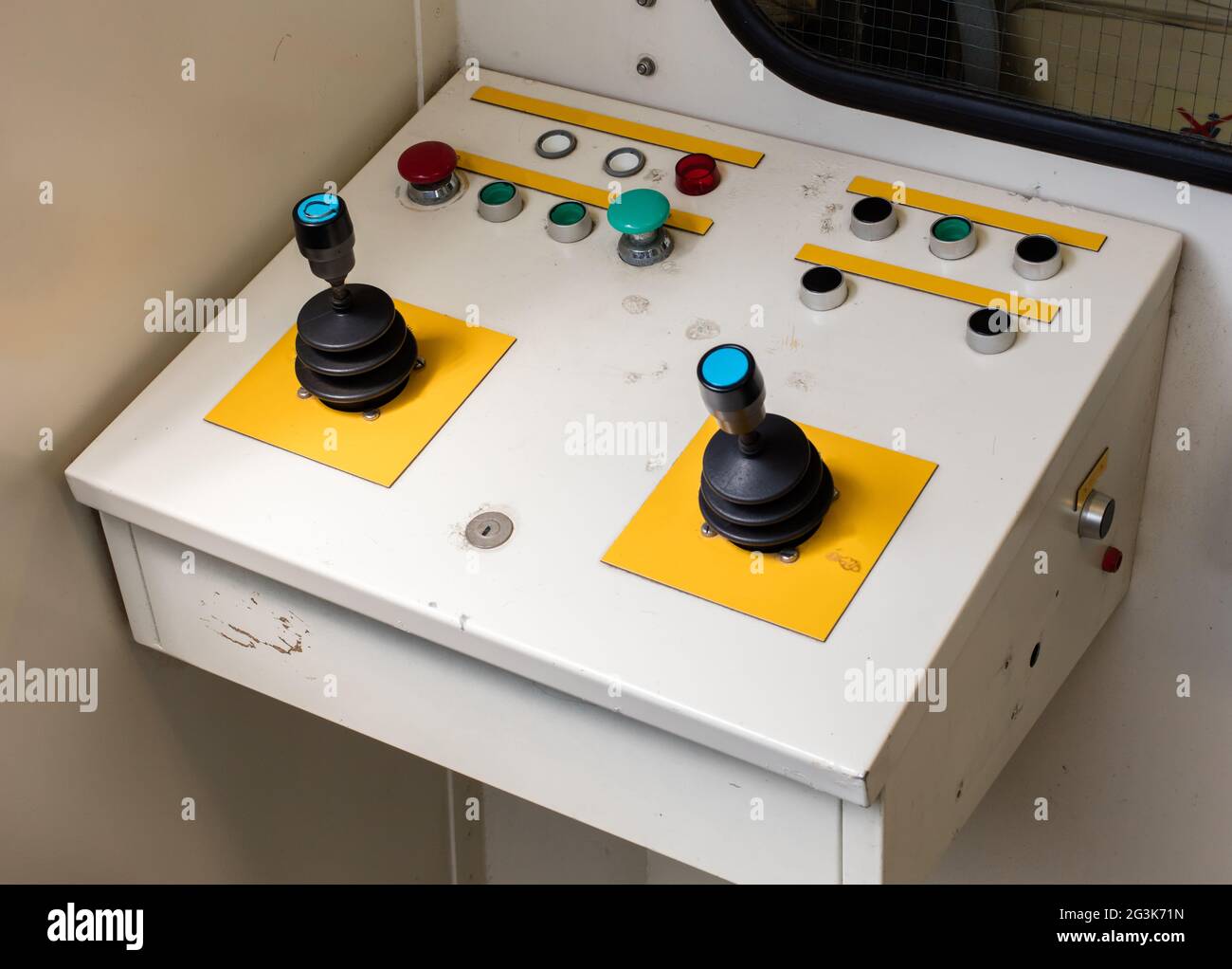 Old control panel, aviation bridge Stock Photo - Alamy