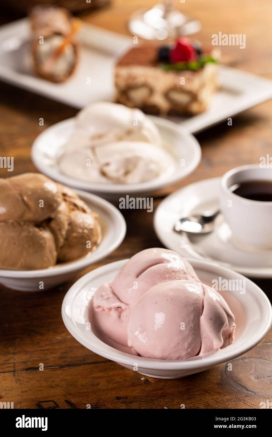 Frozen italian desserts hi-res stock photography and images - Alamy