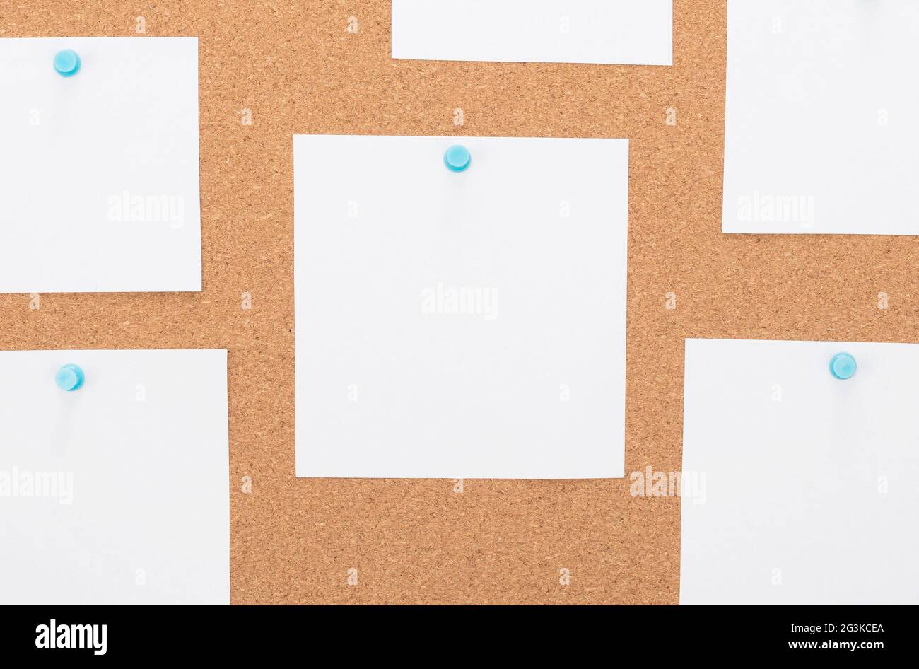 Vintage cork board with note paper Stock Photo - Alamy