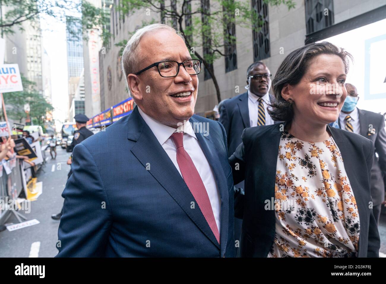New York, NY - June 16, 2021: Mayoral candidate Scott Stringer and wife ...