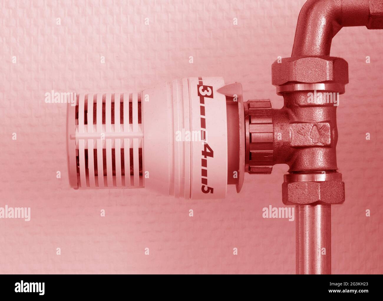 Temperature knob of heating radiator, used and dusty Stock Photo - Alamy