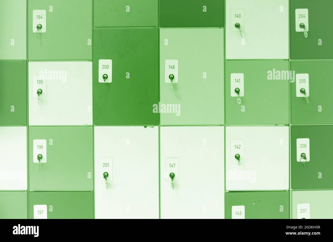 Green metal lockers hi-res stock photography and images - Alamy
