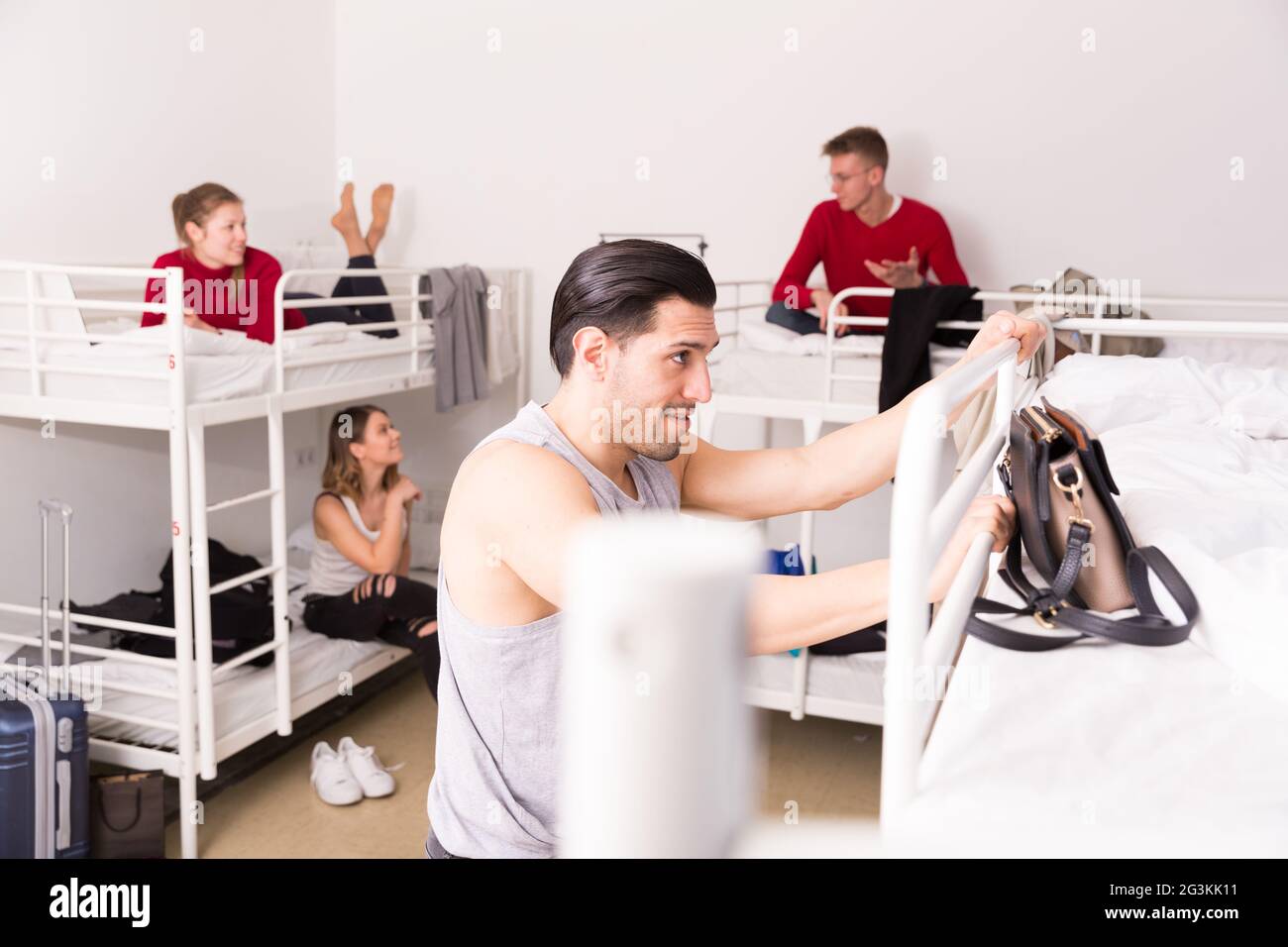 Bunk up hi-res stock photography and images - Alamy