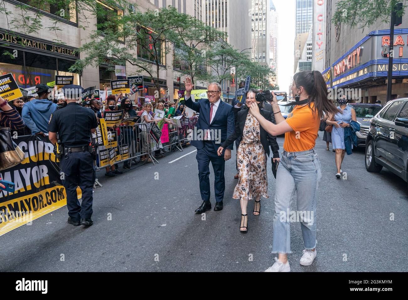 Scott stringer and elyse buxbaum hi-res stock photography and images ...