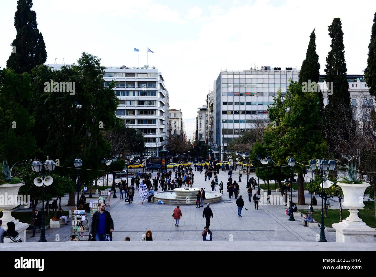 Syntagma square hi-res stock photography and images - Alamy