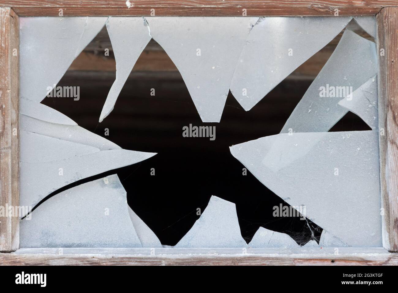Close up of a broken window Stock Photo - Alamy