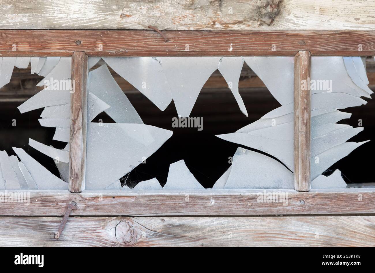 Partially open window hi-res stock photography and images - Alamy