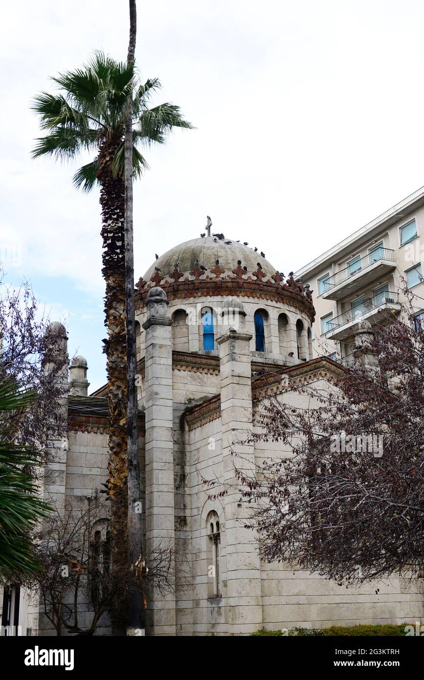 Saint george church hi-res stock photography and images - Alamy