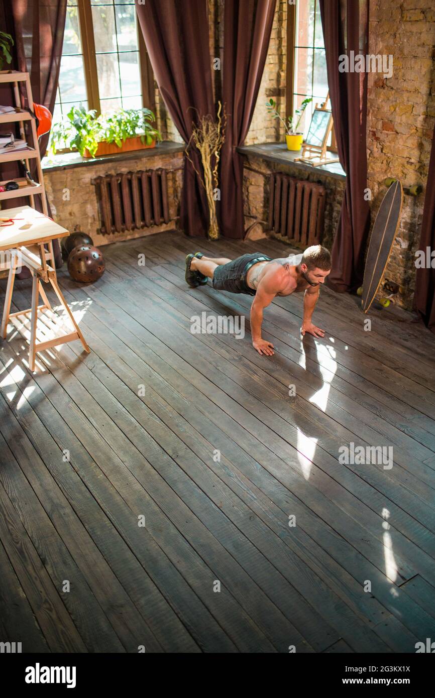 Home exercises hi-res stock photography and images - Alamy