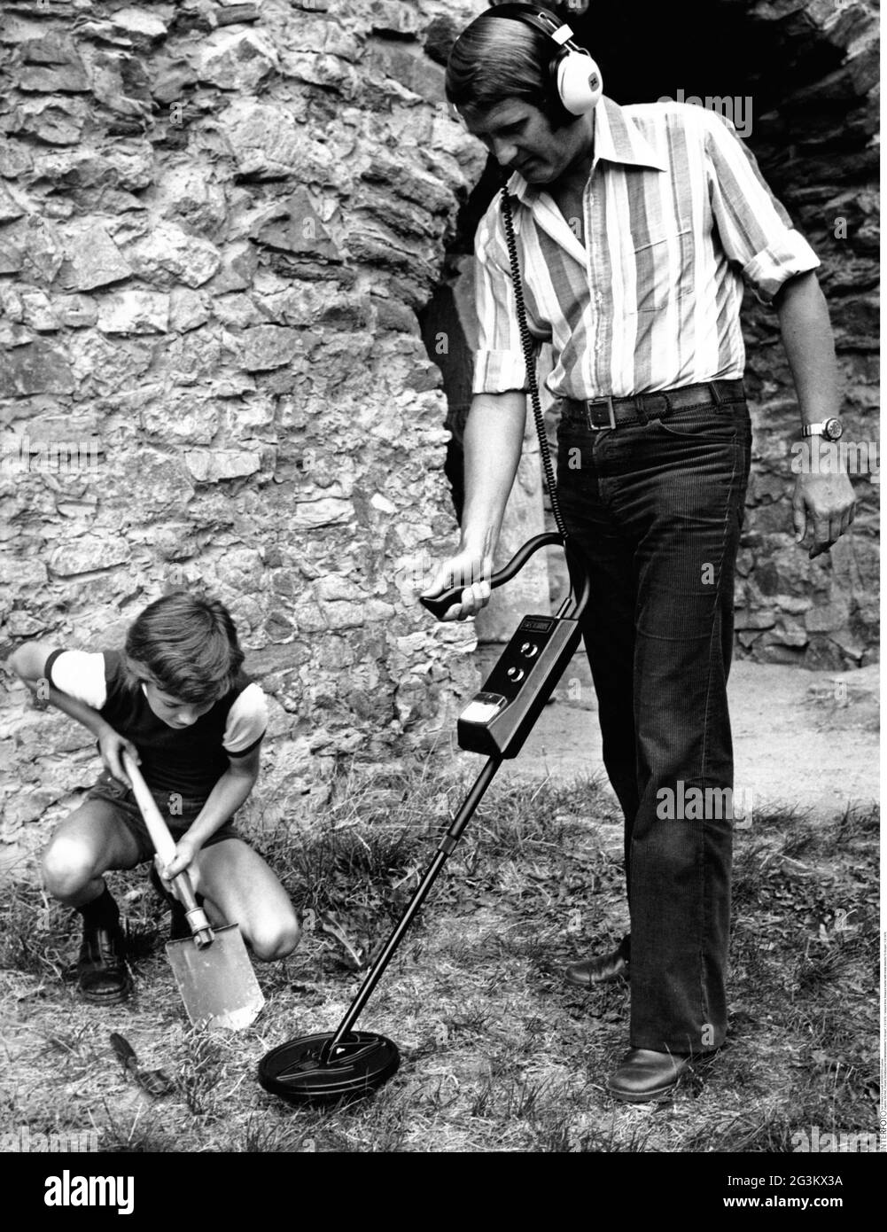 Time measurements Black and White Stock Photos & Images - Alamy