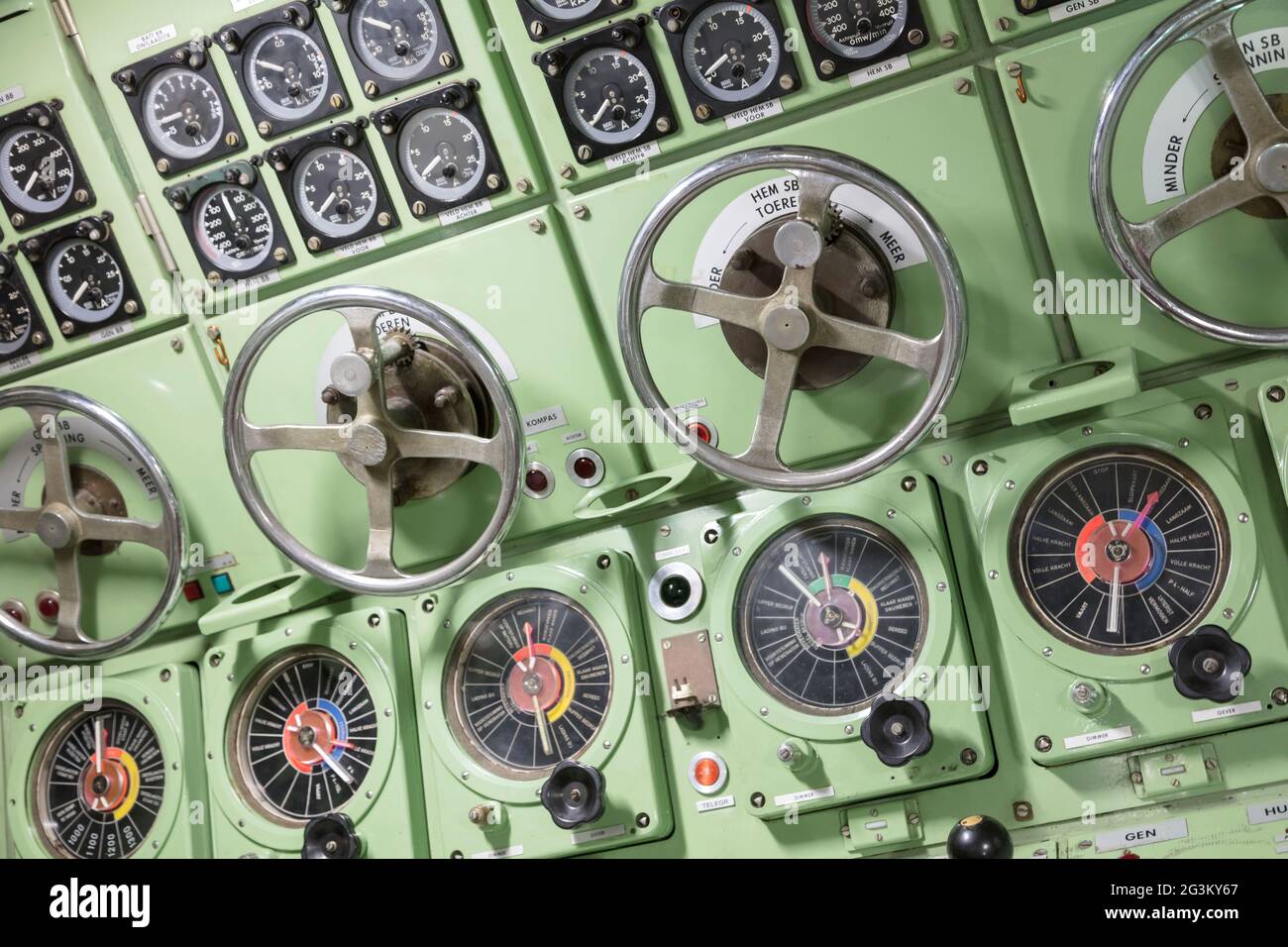 Submarine command center hi-res stock photography and images - Alamy