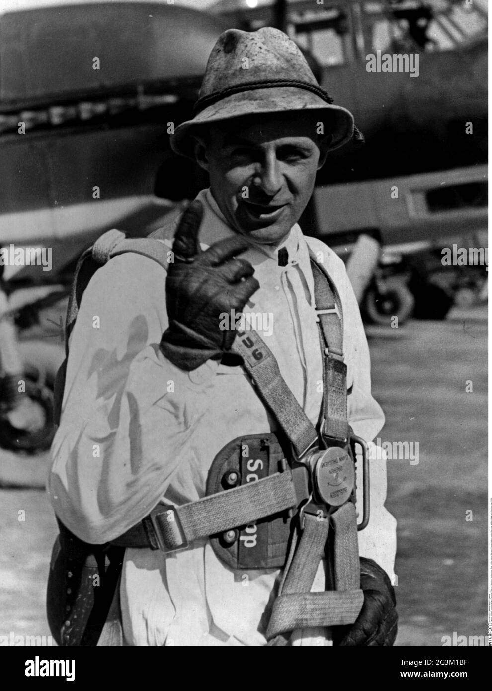 Germany 1930s hi-res stock photography and images - Alamy