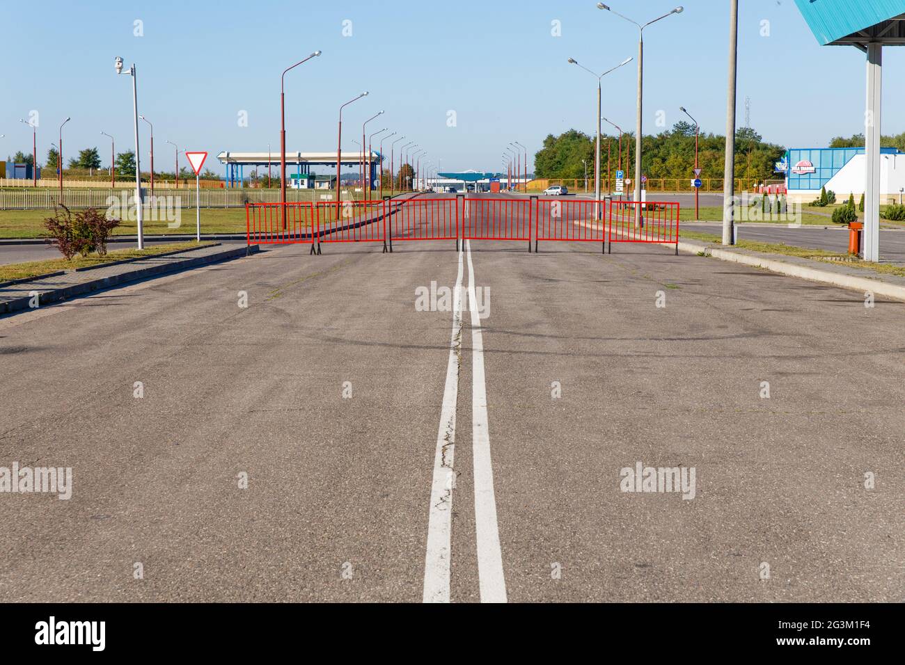Automobile checkpoint across the state border Stock Photo - Alamy