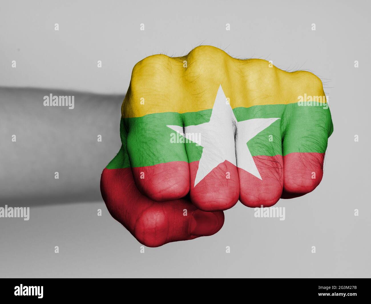Myanmar boxing hi-res stock photography and images - Alamy