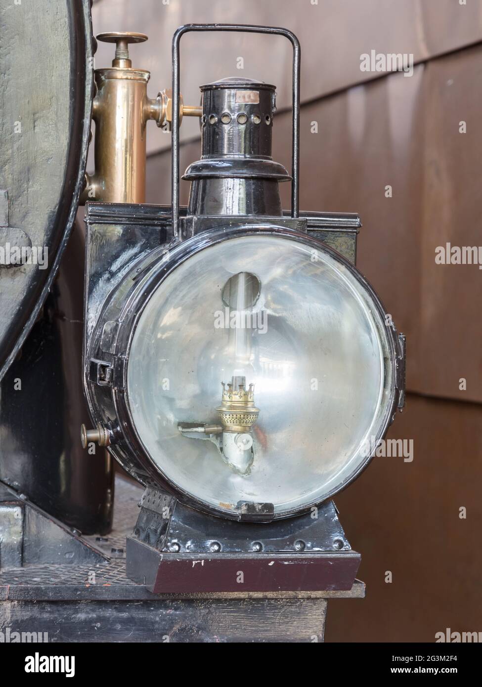Large old light on a train Stock Photo - Alamy