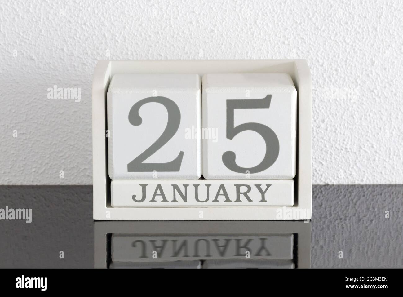 White block calendar present date 25 and month January Stock Photo - Alamy