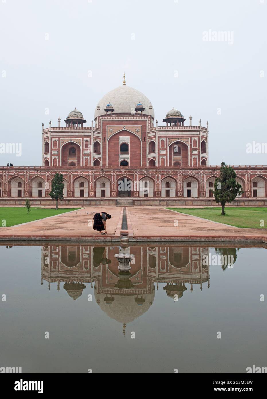 Humayun's Tomb, New Delhi, India. Second ruler of the Mughal Dynasty ...