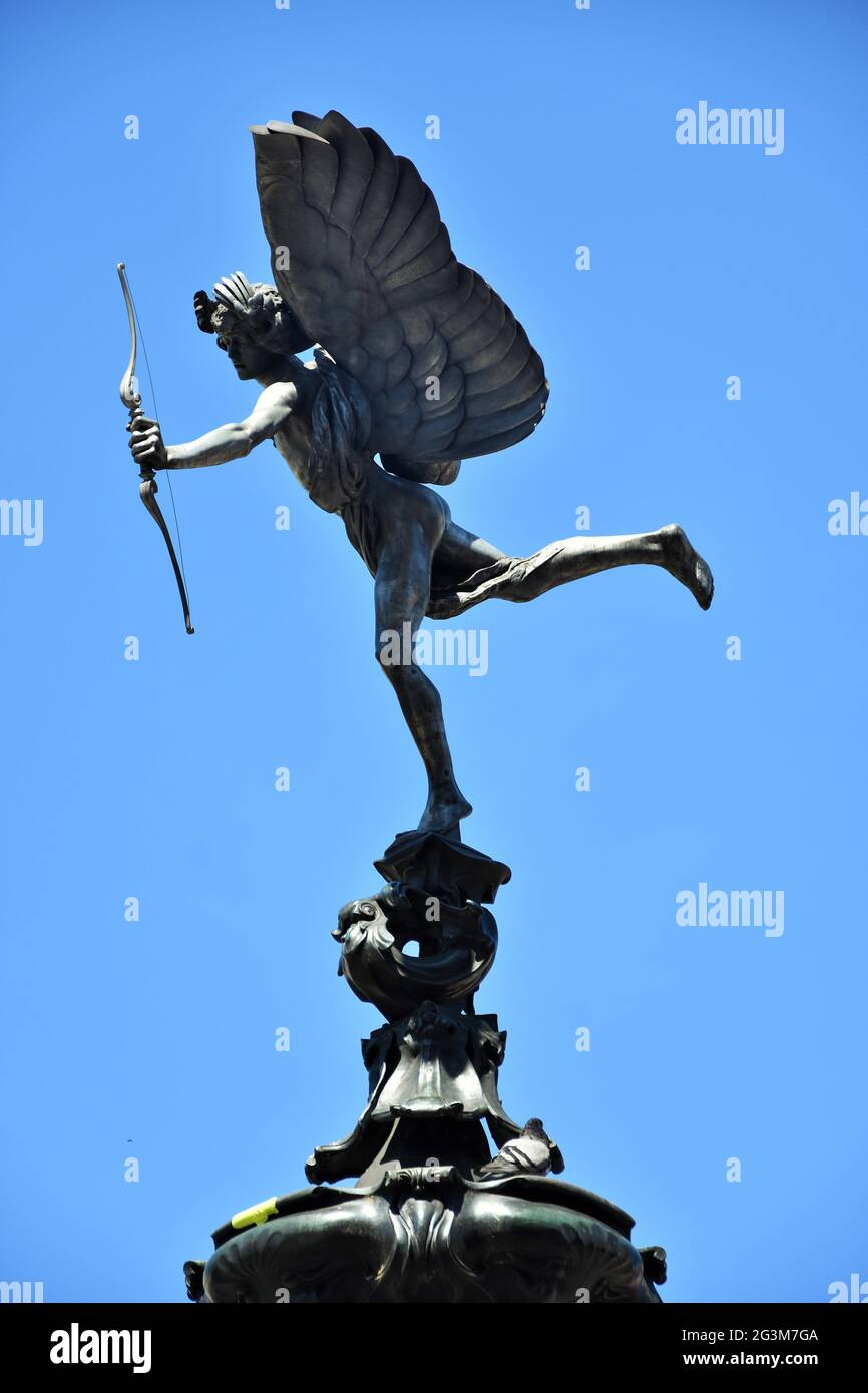 The Shaftesbury Memorial Fountain, popularly known as Eros Stock Photo ...