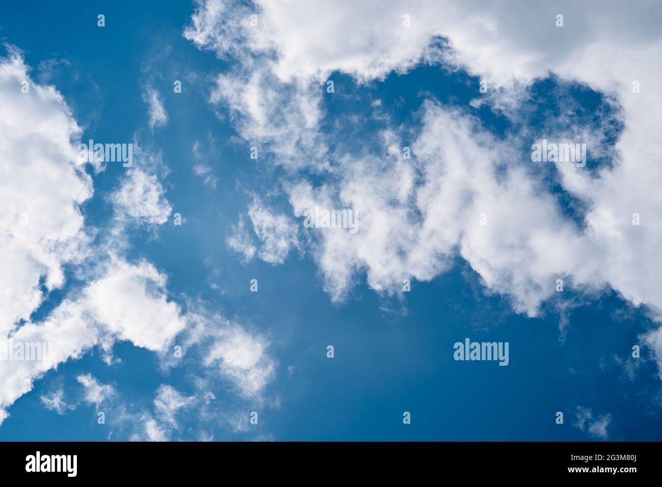 White clouds in sky float hi-res stock photography and images - Alamy