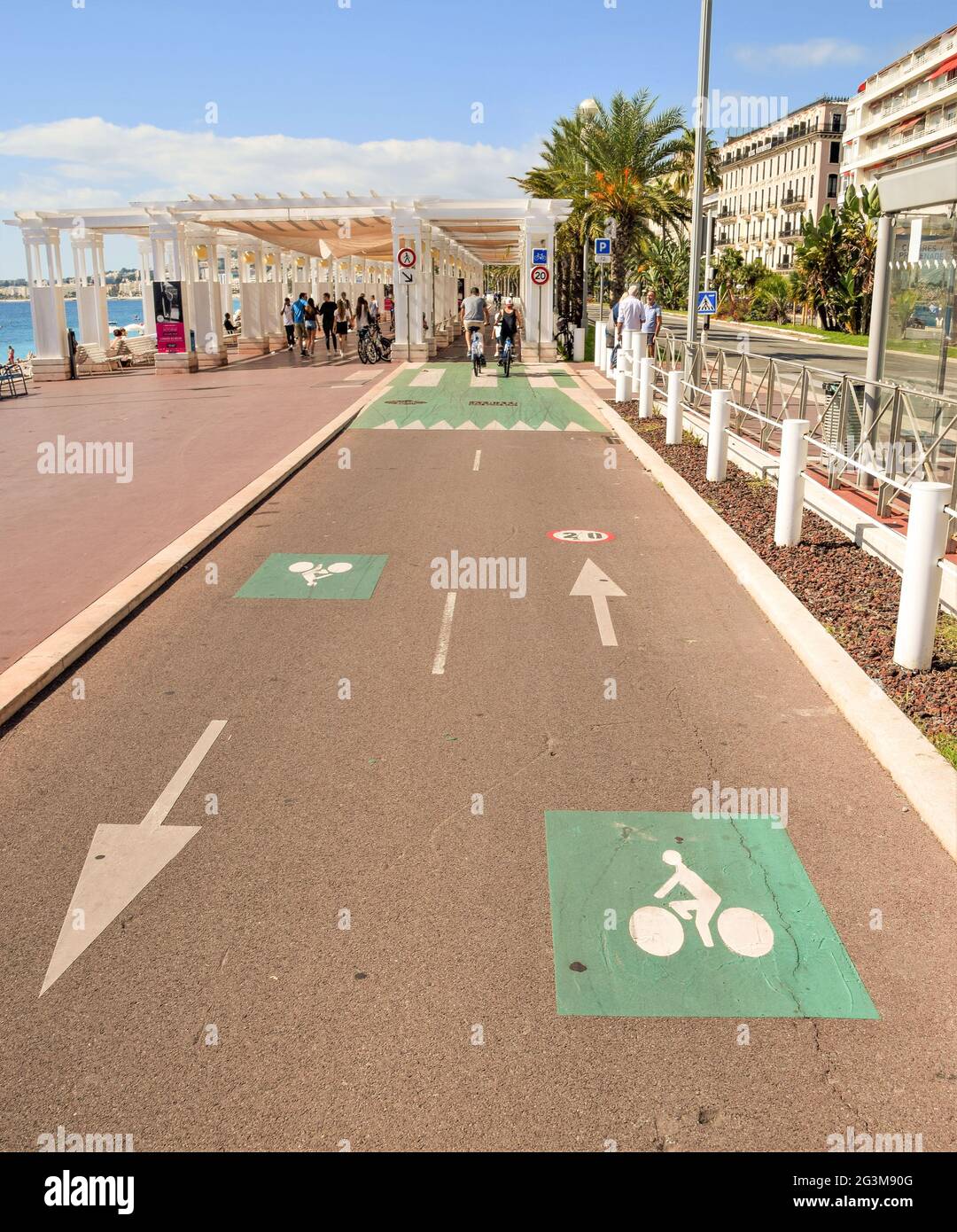 Nice riviera cycle hi-res stock photography and images - Alamy