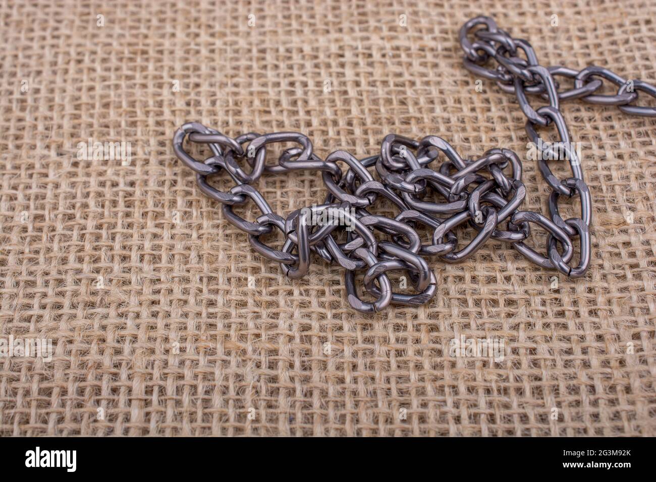 Chain texture hi-res stock photography and images - Alamy
