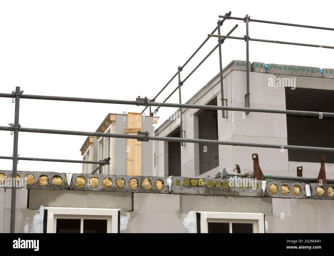 Building site with house under construction Stock Photo - Alamy