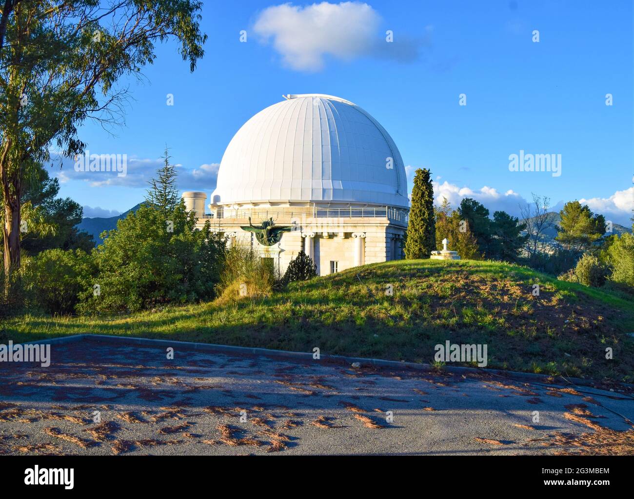Mount garnier hi-res stock photography and images - Alamy