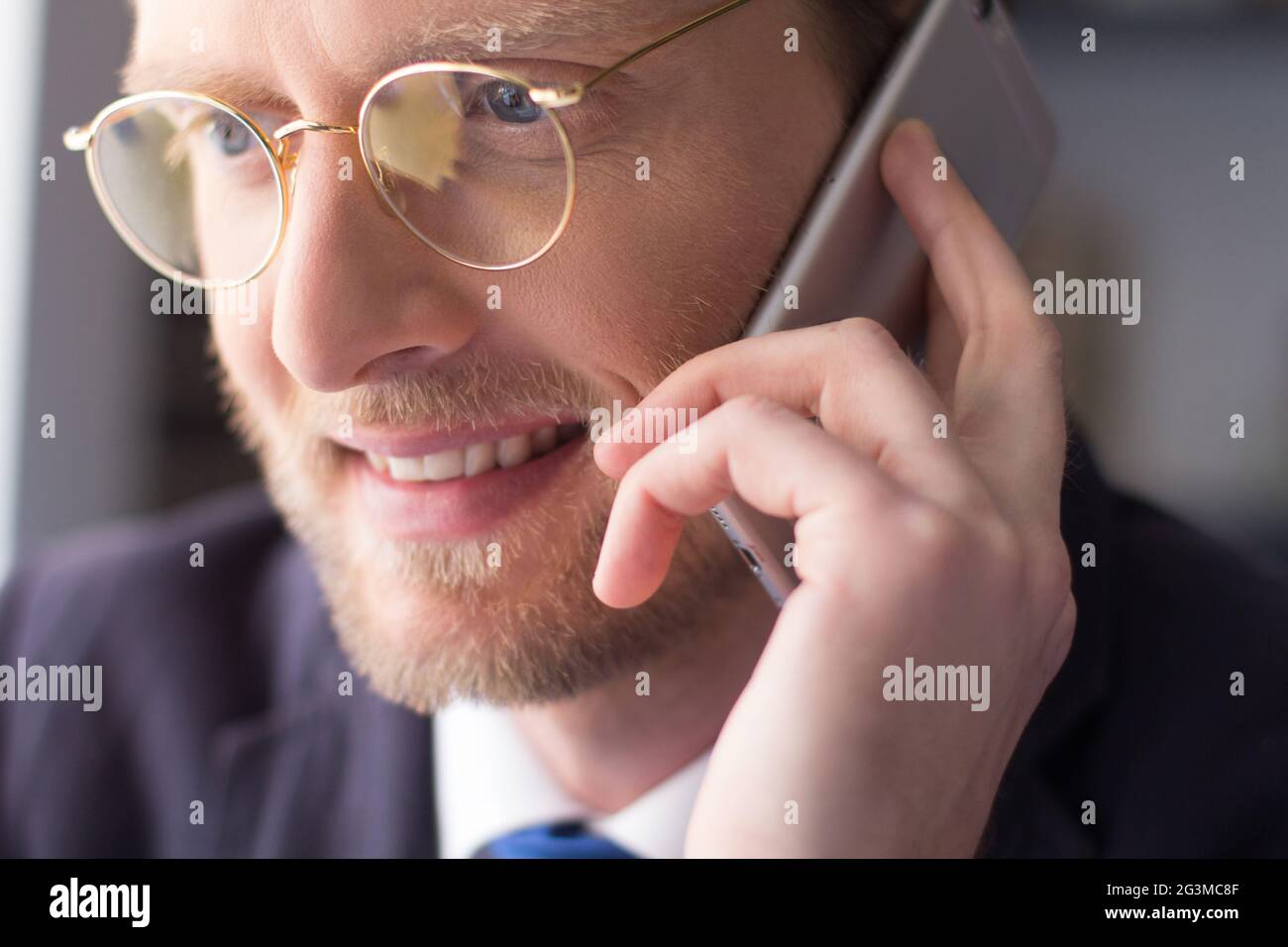 Handsome network hi-res stock photography and images - Alamy