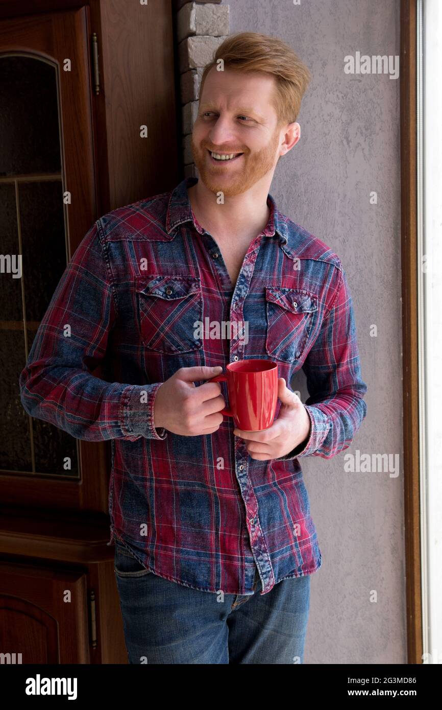 Guy drinking coffee hi-res stock photography and images - Alamy