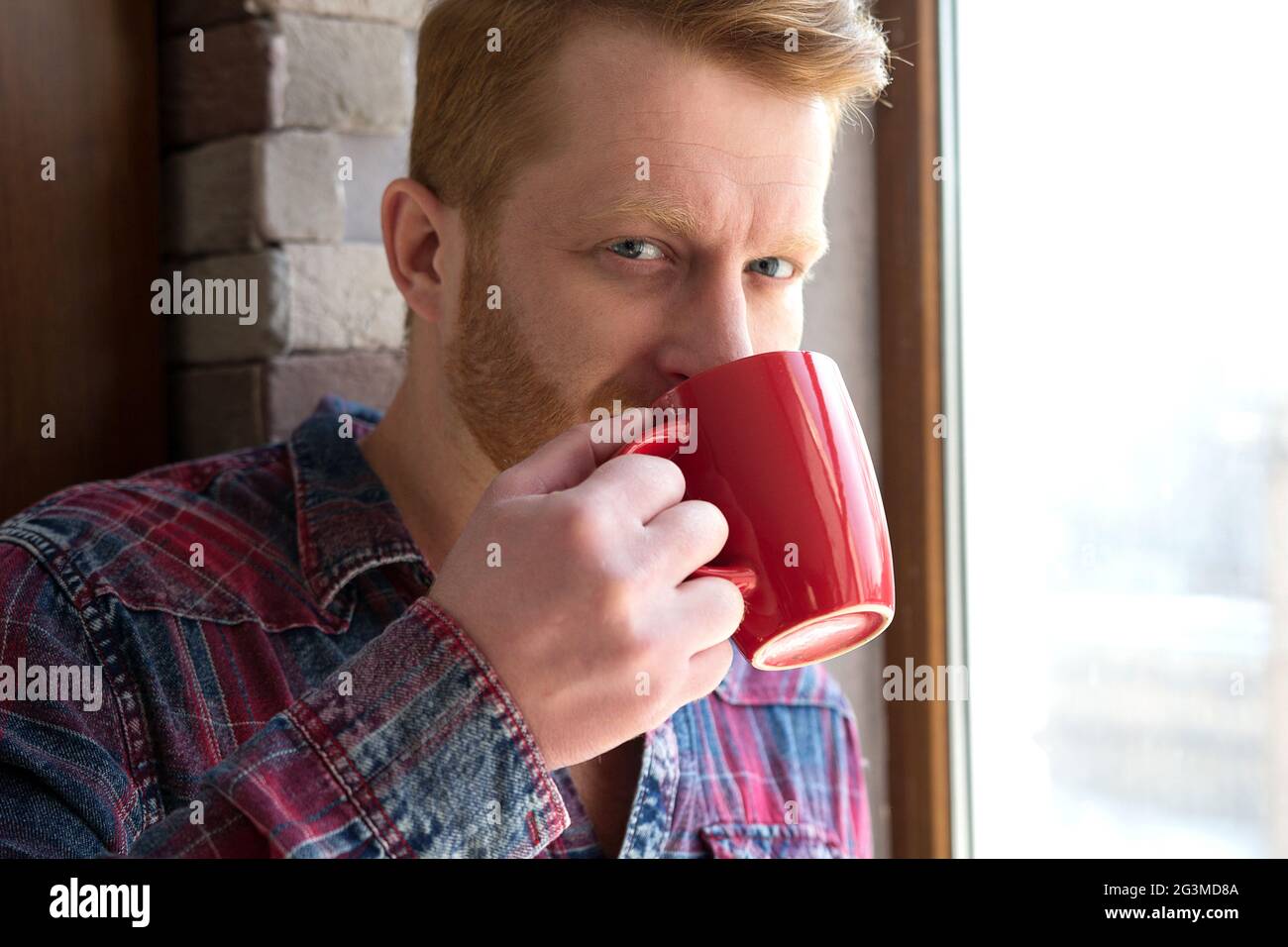 Guy coffee hi-res stock photography and images - Alamy