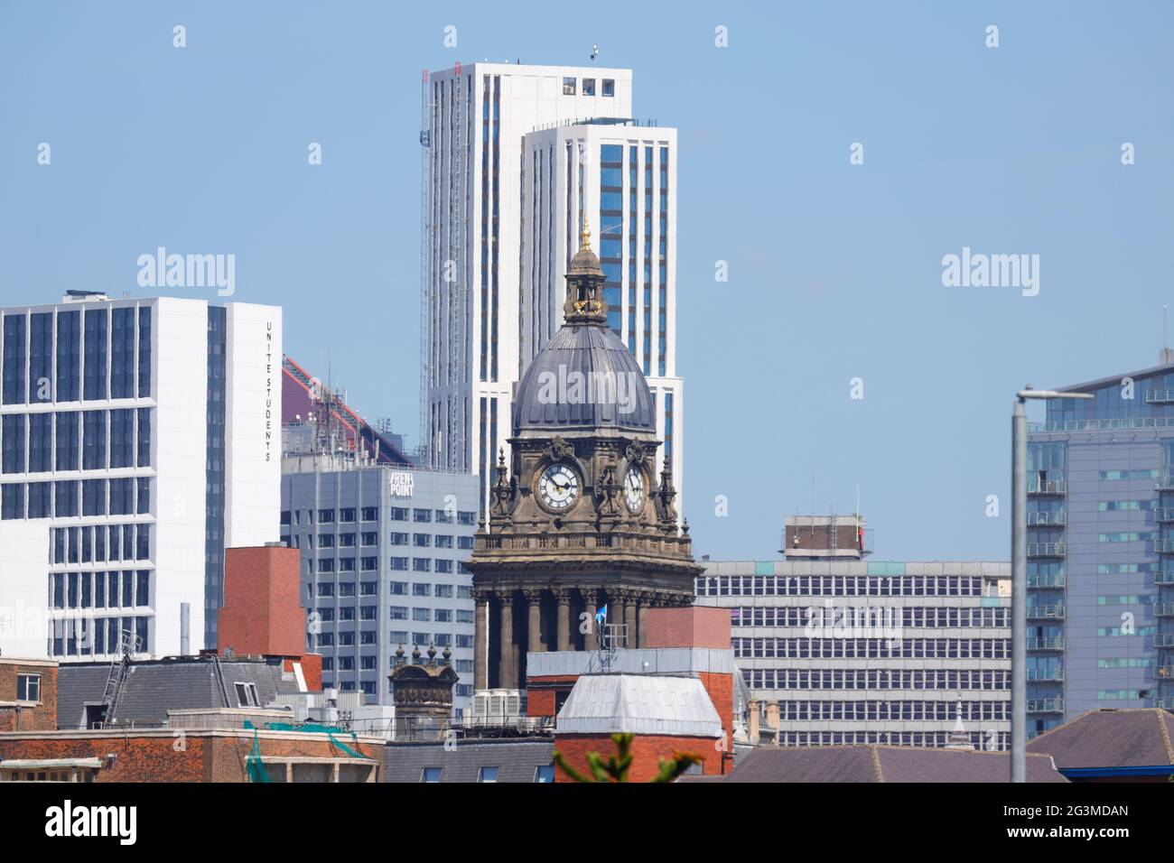 One of the tallest buildings in leeds hi-res stock photography and ...