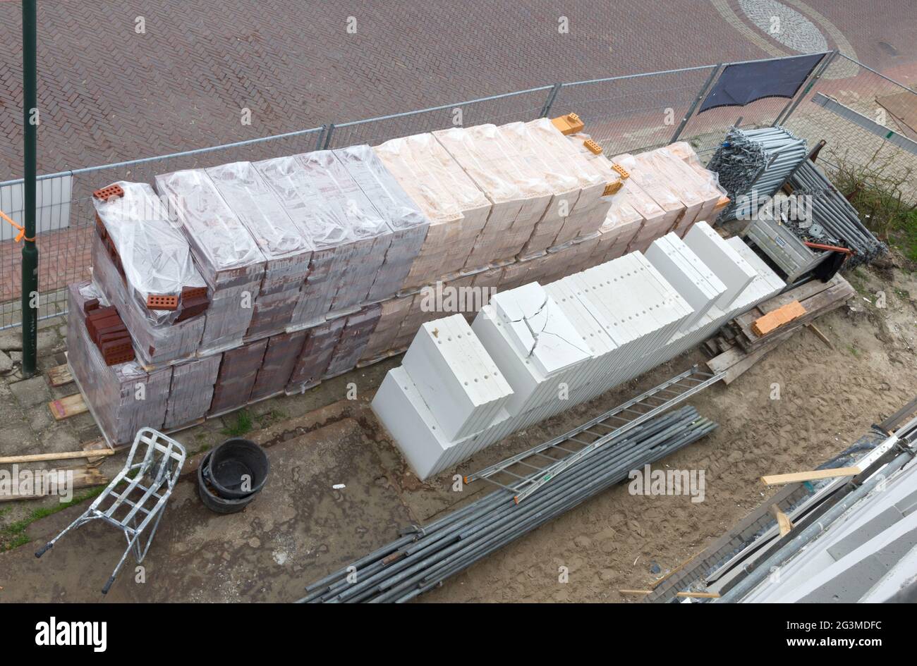 Building site with house under construction - Building materials Stock ...