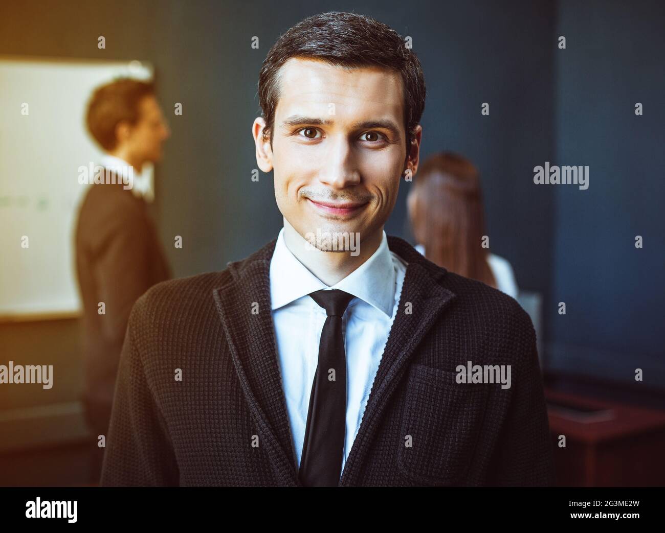 Smartly dressed model hi-res stock photography and images - Alamy