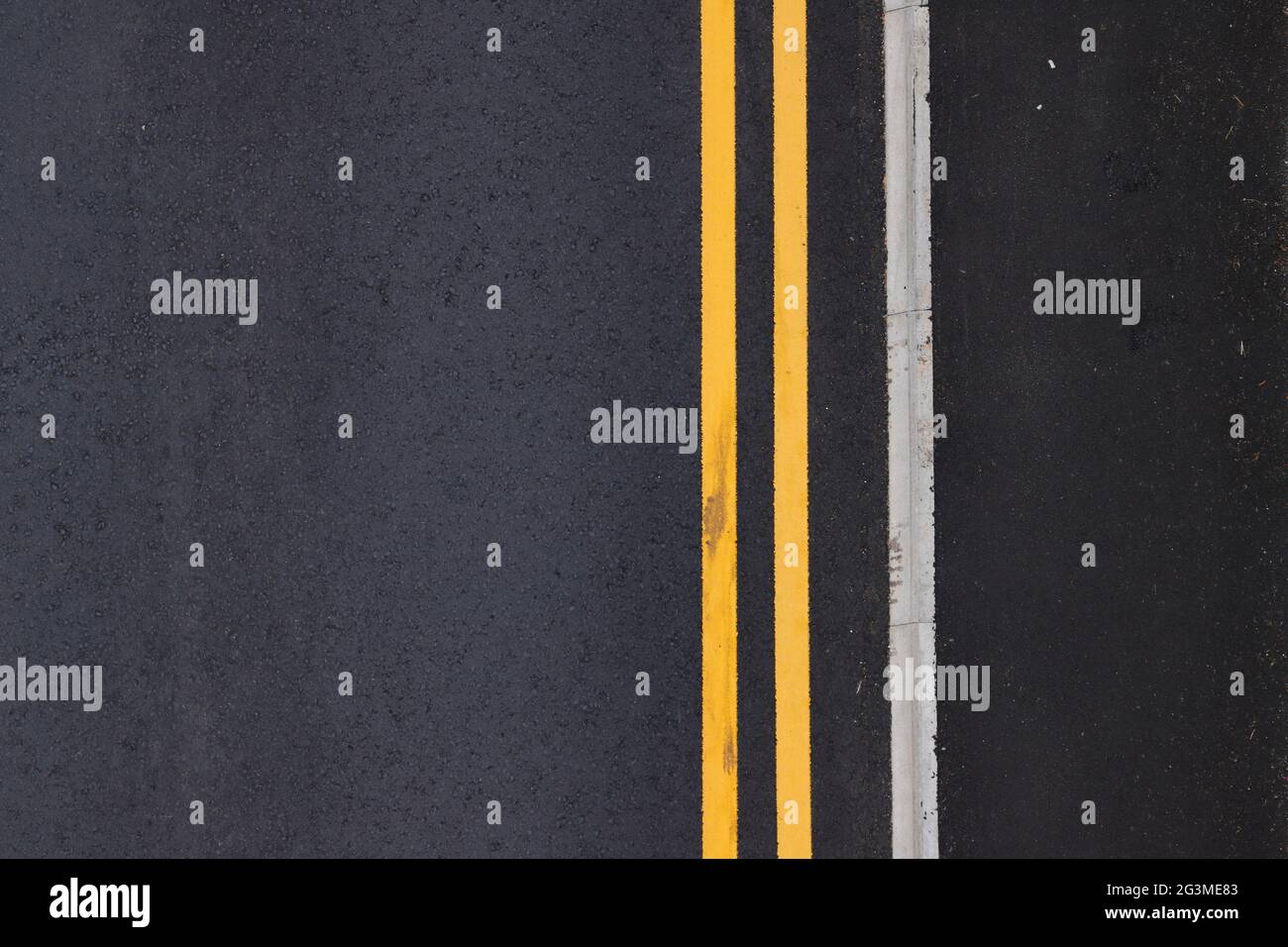 Uk road markings motorway hi-res stock photography and images - Alamy