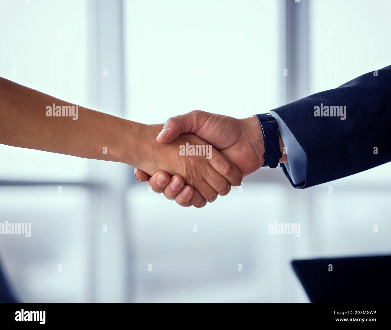 On agreement hi-res stock photography and images - Alamy