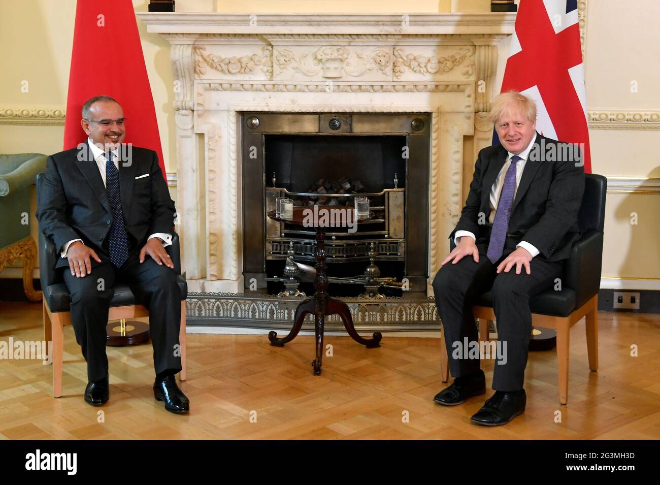 Prime Minister Boris Johnson (right) with the Prime Minister of Bahrain ...