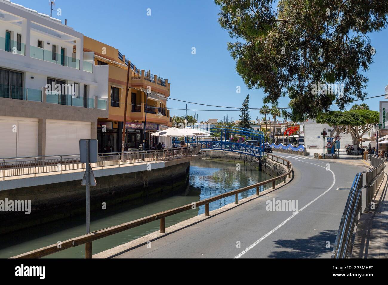 Tha famous white buildings of Puerto de Mogan, Gran Canaria, Canary ...