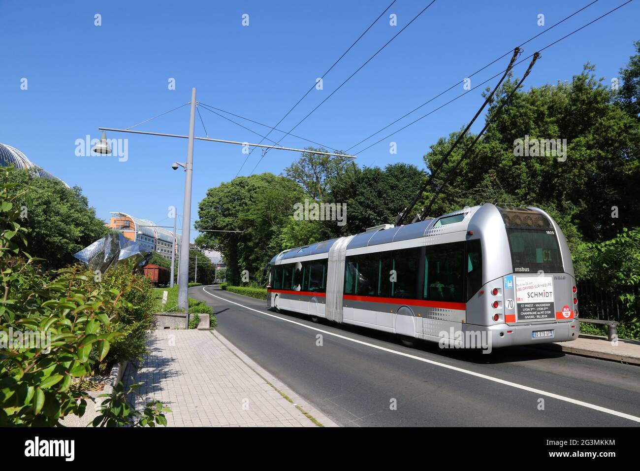 FRANCE RHONE (69) LYON. TROLLEY-BUS Stock Photo - Alamy