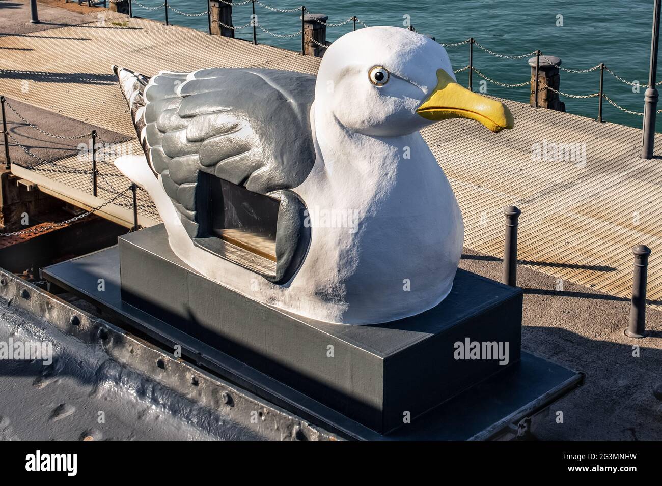 Mobile gull appreciation society hi-res stock photography and images ...