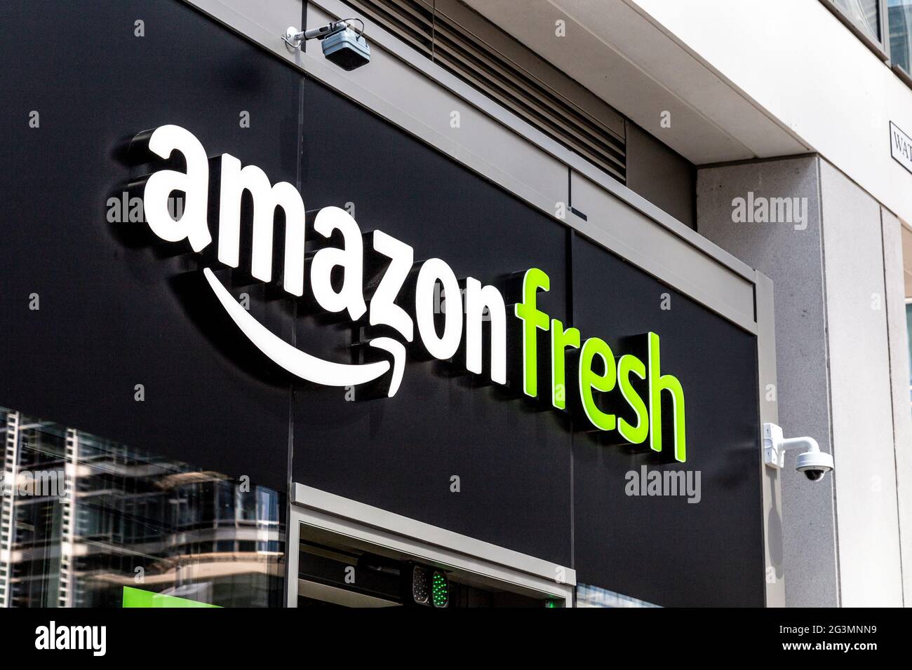 14 June 2021 - New Amazon Fresh grocery store in Wood Wharf, Canary ...