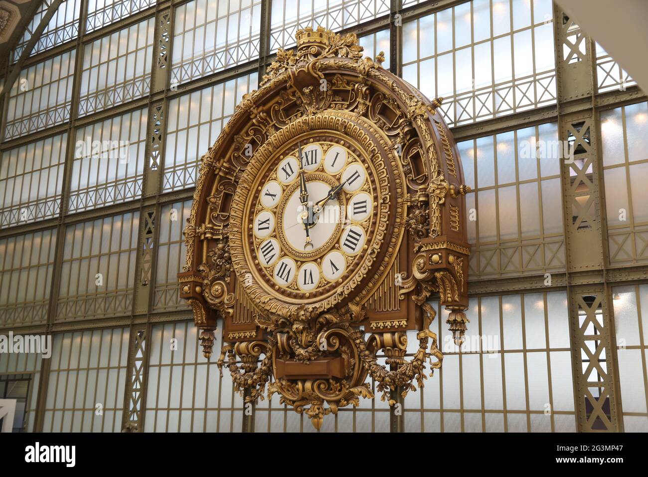 FRANCE PARIS (75) ORSAY MUSEUM, CENTRAL ALLEY OF SCULPTURES, THE BIG ...