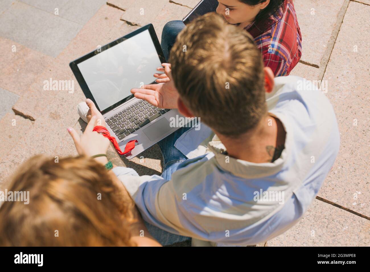 Close screen hi-res stock photography and images - Alamy