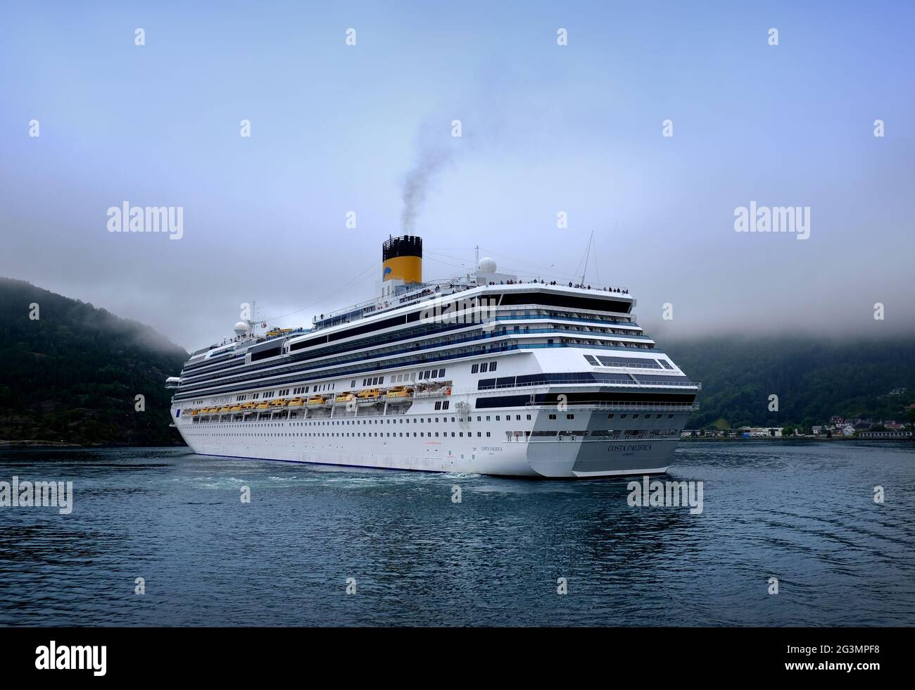 Cruise Ship, Cruise Liners On Hardanger fjorden, Norway Stock Photo - Alamy