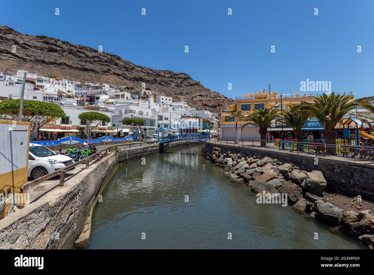 Tha famous white buildings of Puerto de Mogan, Gran Canaria, Canary ...
