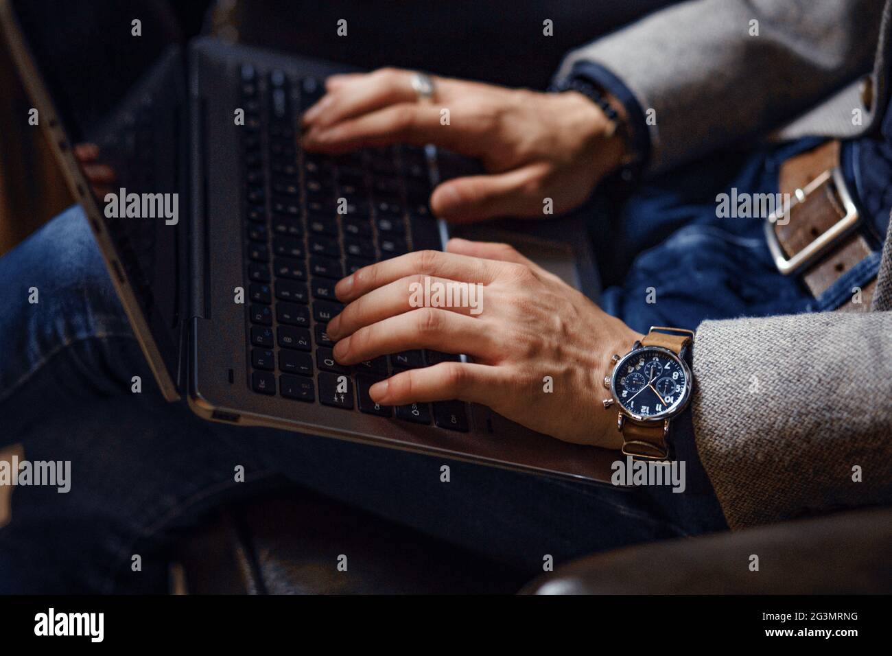 Modern typing hi-res stock photography and images - Alamy