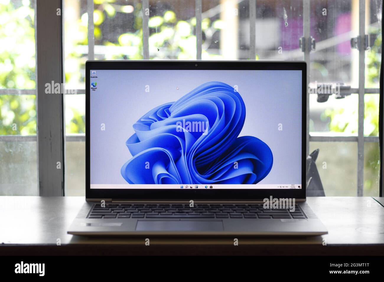 Assam, india - June 17, 2021 : Windows 11 interface on laptop screen ...