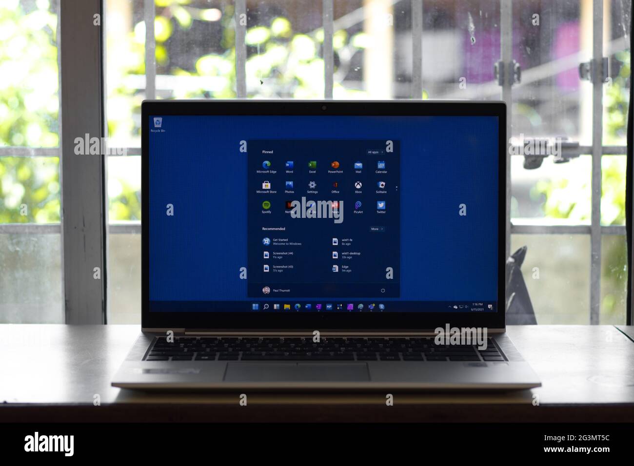 Windows 11 laptop surface hi-res stock photography and images - Alamy