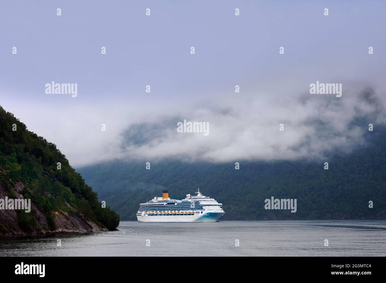 Cruise Ship, Cruise Liners On Hardanger fjorden, Norway Stock Photo - Alamy