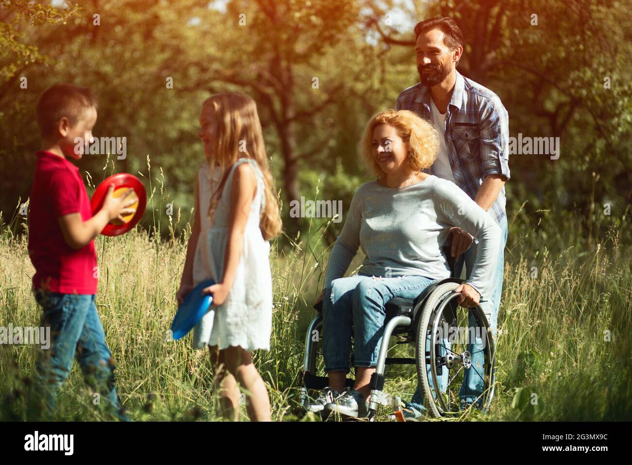 Disabled kids hi-res stock photography and images - Alamy